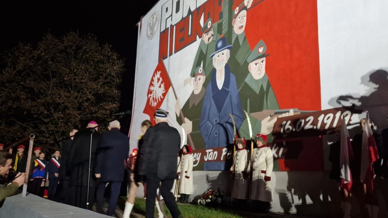 Rychwał. Odsłonili nowy mural. Upamiętnia powstanie wielkopolskie