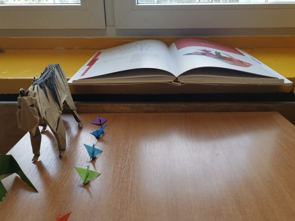 To nie tylko składanie samolocików. Można "pobrudzić" sobie ręce