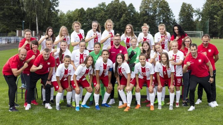 Dudziak znów w pierwszym składzie, Polki wygrały MIMA Cup