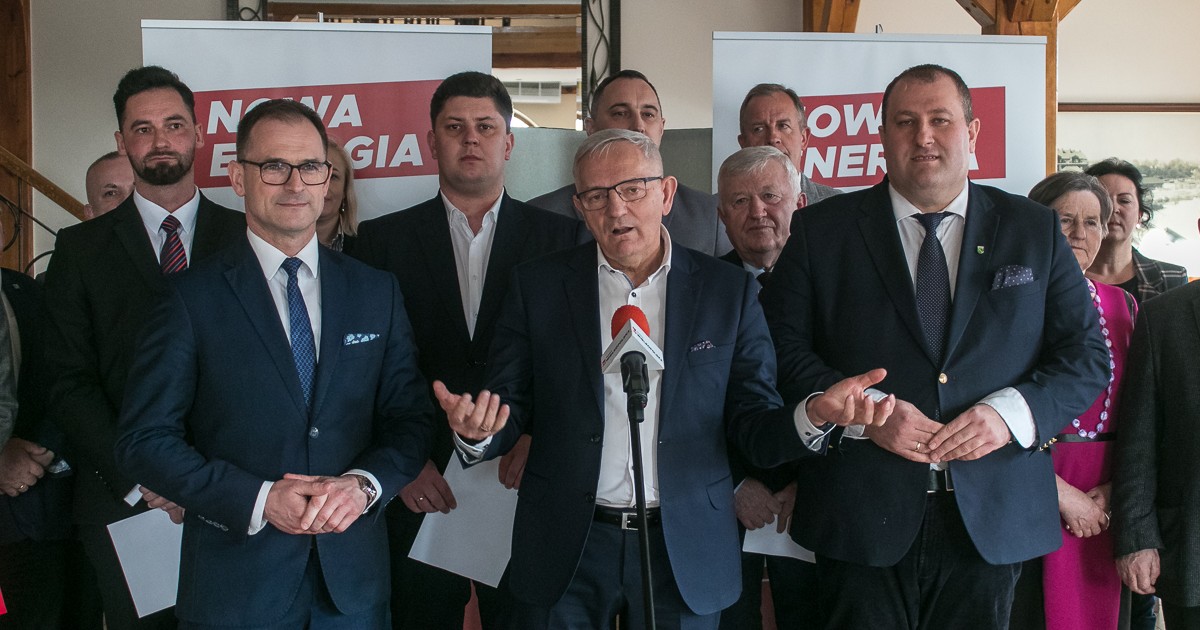 Od lewa do prawa. Trzech tenorów rusza podbić powiat. „To decydujący czas”