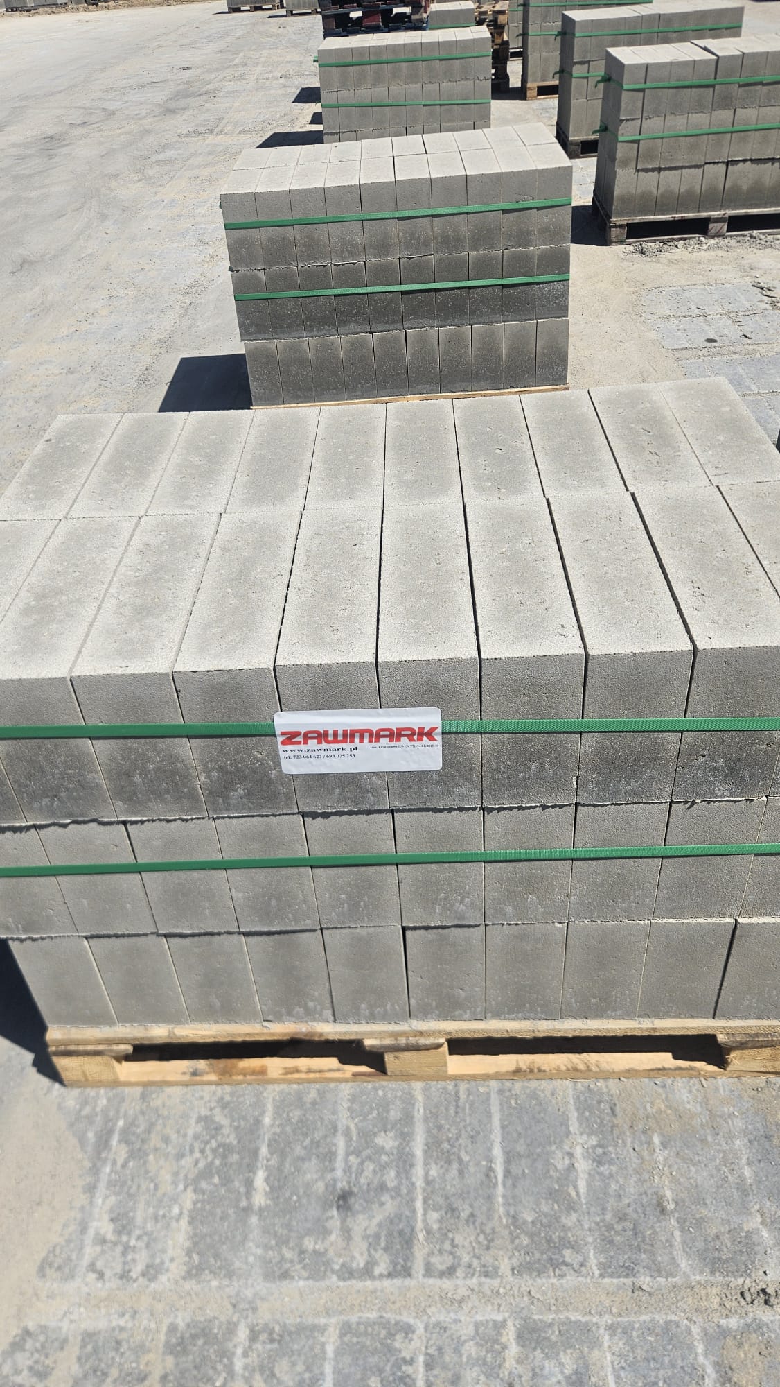 Ogłoszenie: Bloczki betonowe fundamentowe B15, kategoria: materiały ...